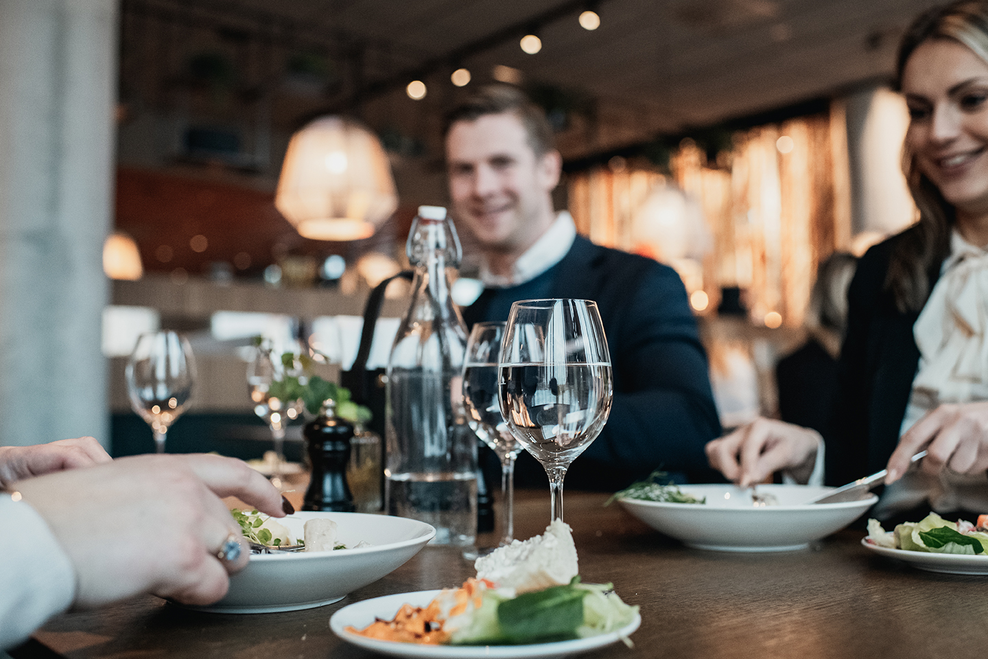 Dagens lunch för 2 personer på Quality Hotel 11 & Eriksbergshallen ...