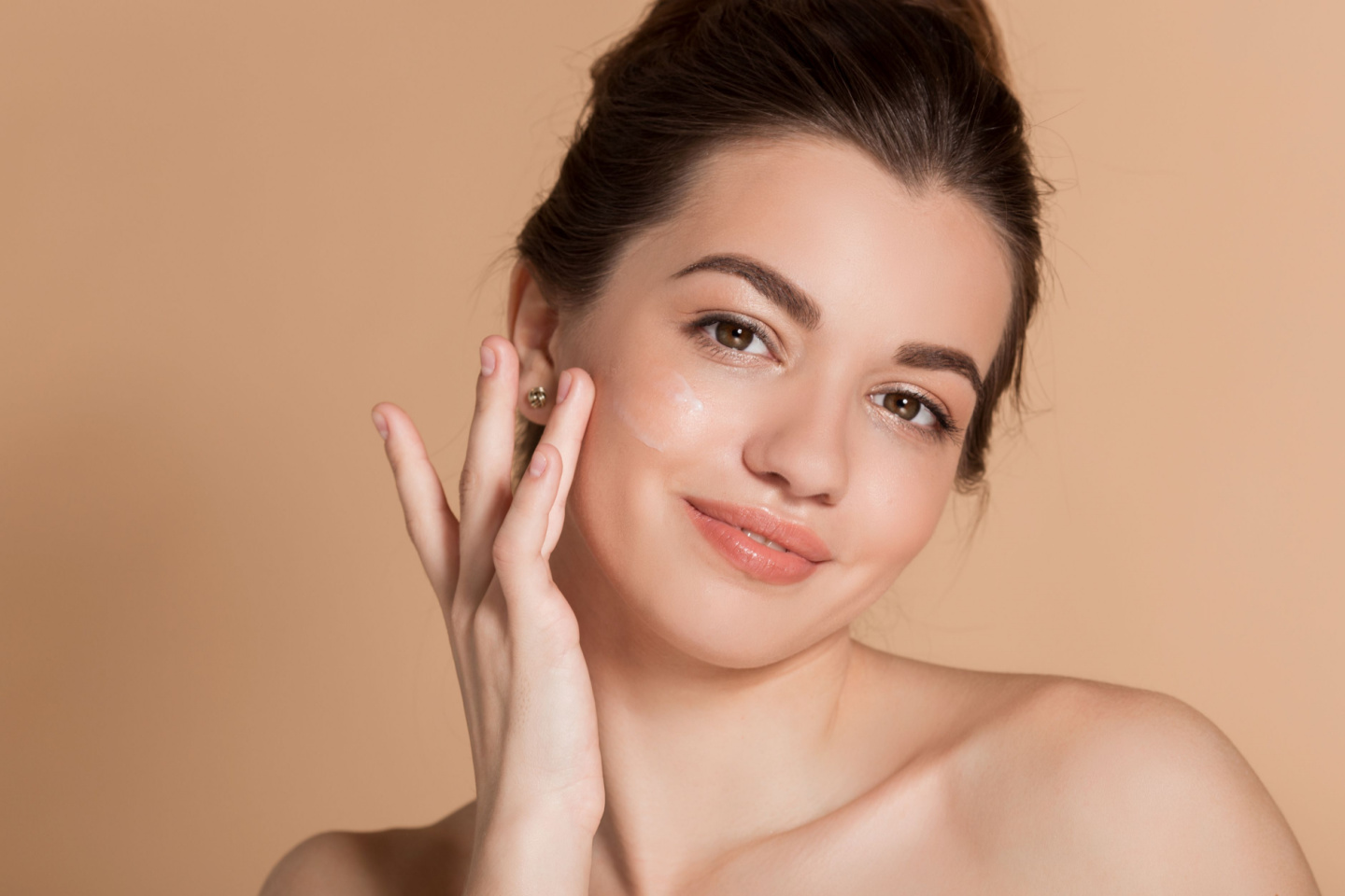 Diamond Glow behandling hos Athena Beauty | Let’s deal