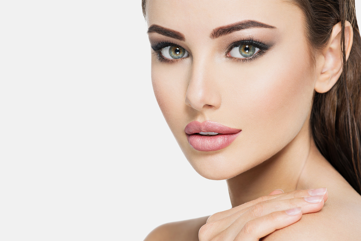 Permanent makeup på lepper eller bryn hos Esthetic Beauty Studio | Let ...